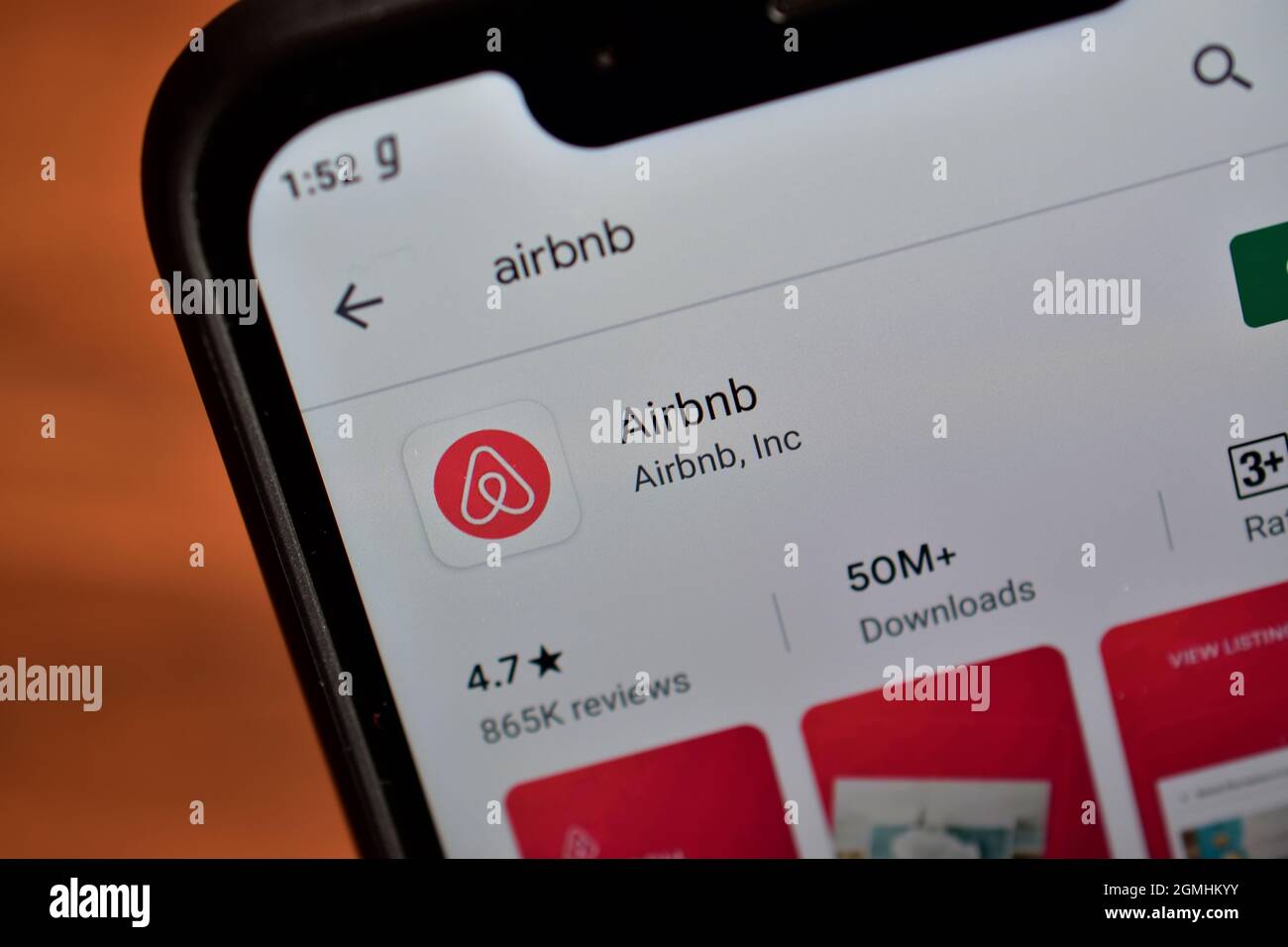 Airbnb application hi-res stock photography and images - Alamy