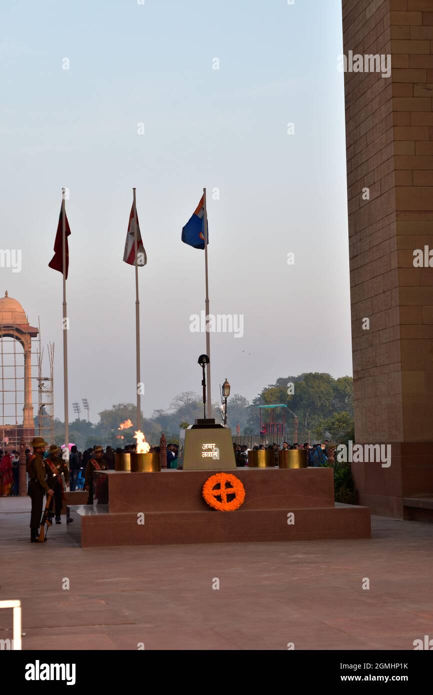 Amar jawan jyoti india gate hi-res stock photography and images - Alamy