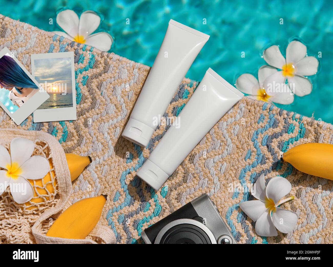 Woman sun cream face beach hi-res stock photography and images - Alamy