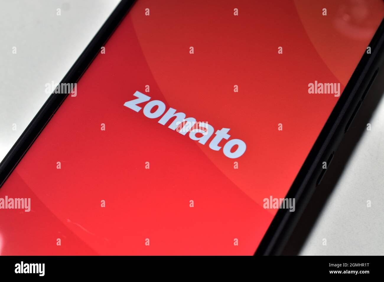 Zomato logo hi-res stock photography and images - Alamy