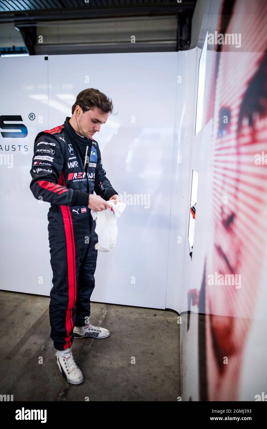 Assen: DTM TT Circuit Assen 2021, (Photo by Hoch Zwei) 22 Lucas Auer ...