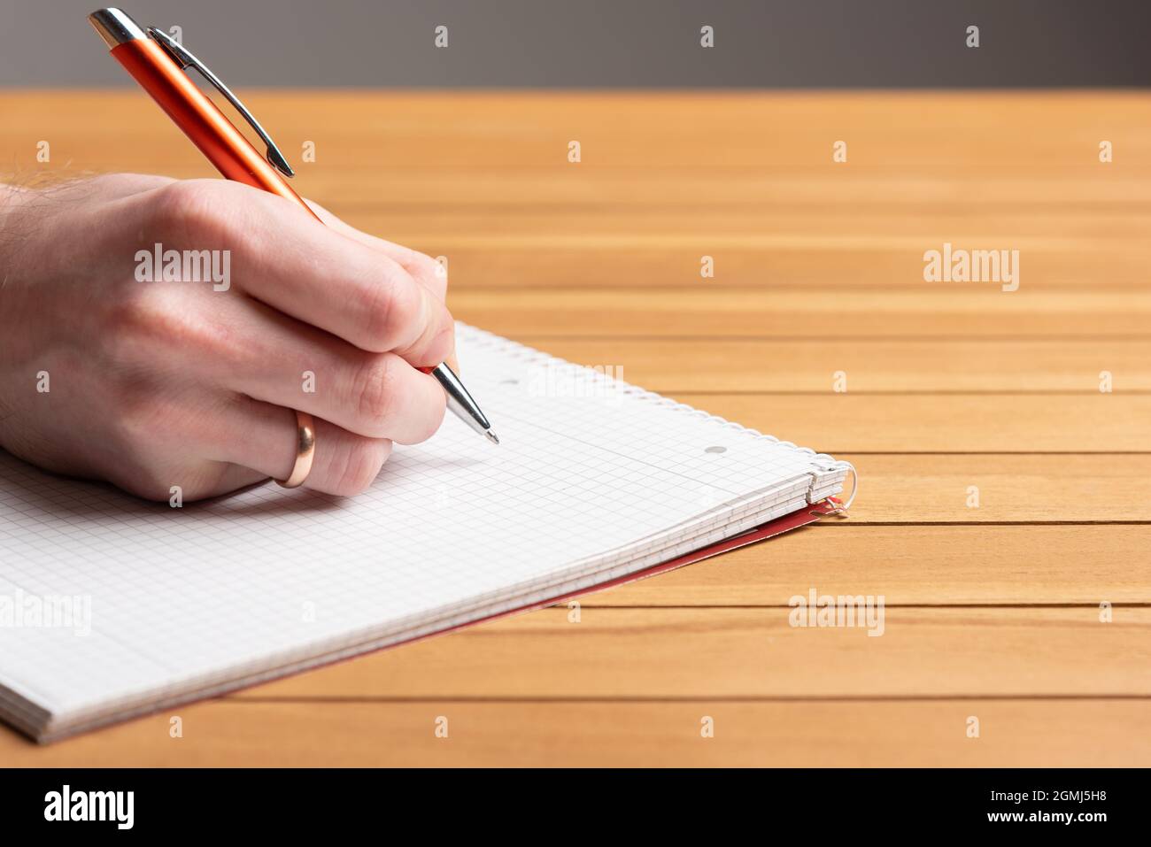 Handwriting on paper male hi-res stock photography and images - Alamy