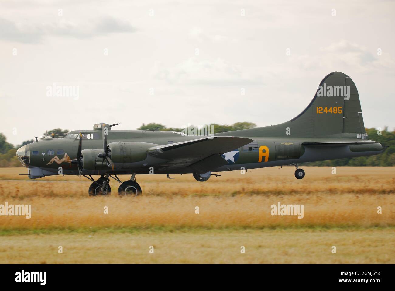 The Boeing B-17 "Sally B" taking off at the Abingdon Air & Country Show ...