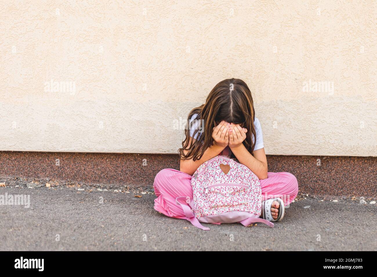 Sad face children hi-res stock photography and images - Alamy