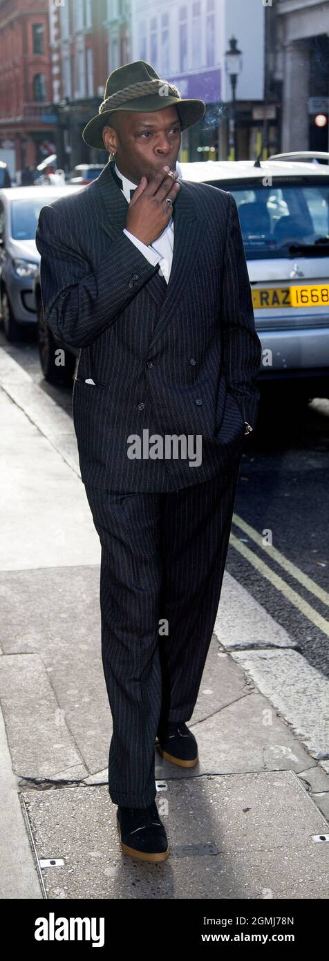 Only fools and horses roger lloyd pack hi-res stock photography and ...