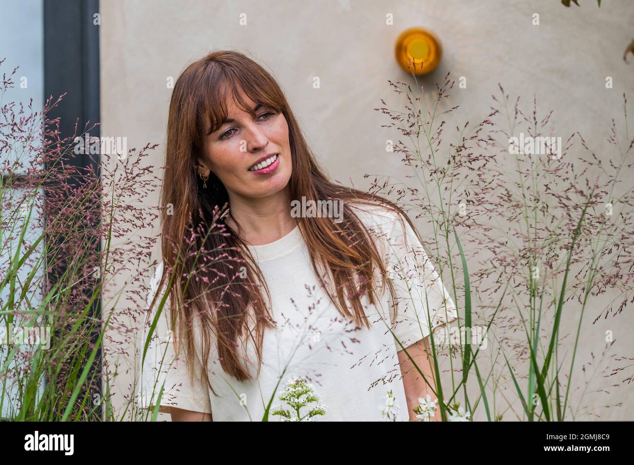 London, UK. 19th Sep, 2021. Balcony of Blooms, a balcony garden ...