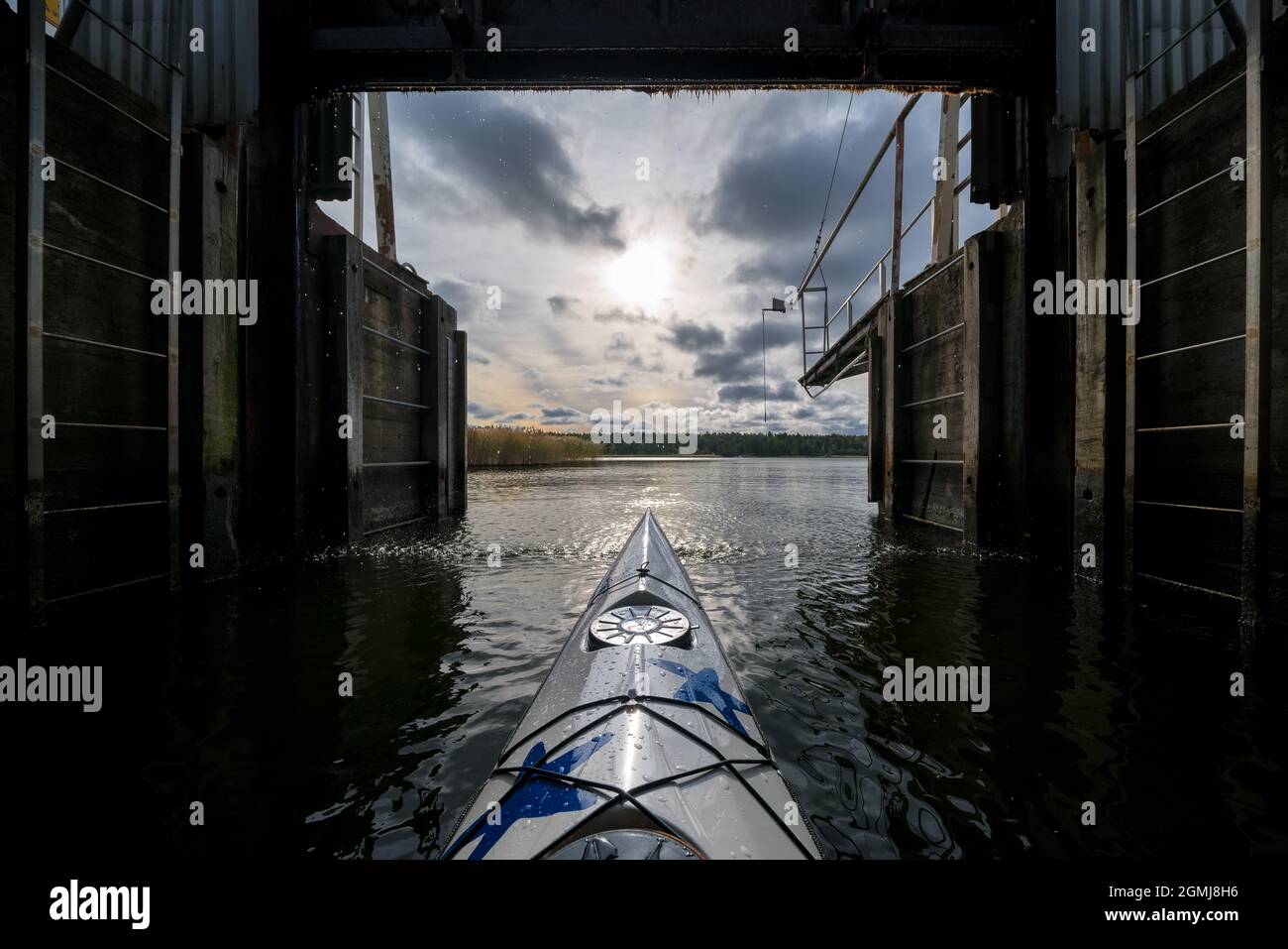 Automated sluice gate dam hi-res stock photography and images - Alamy