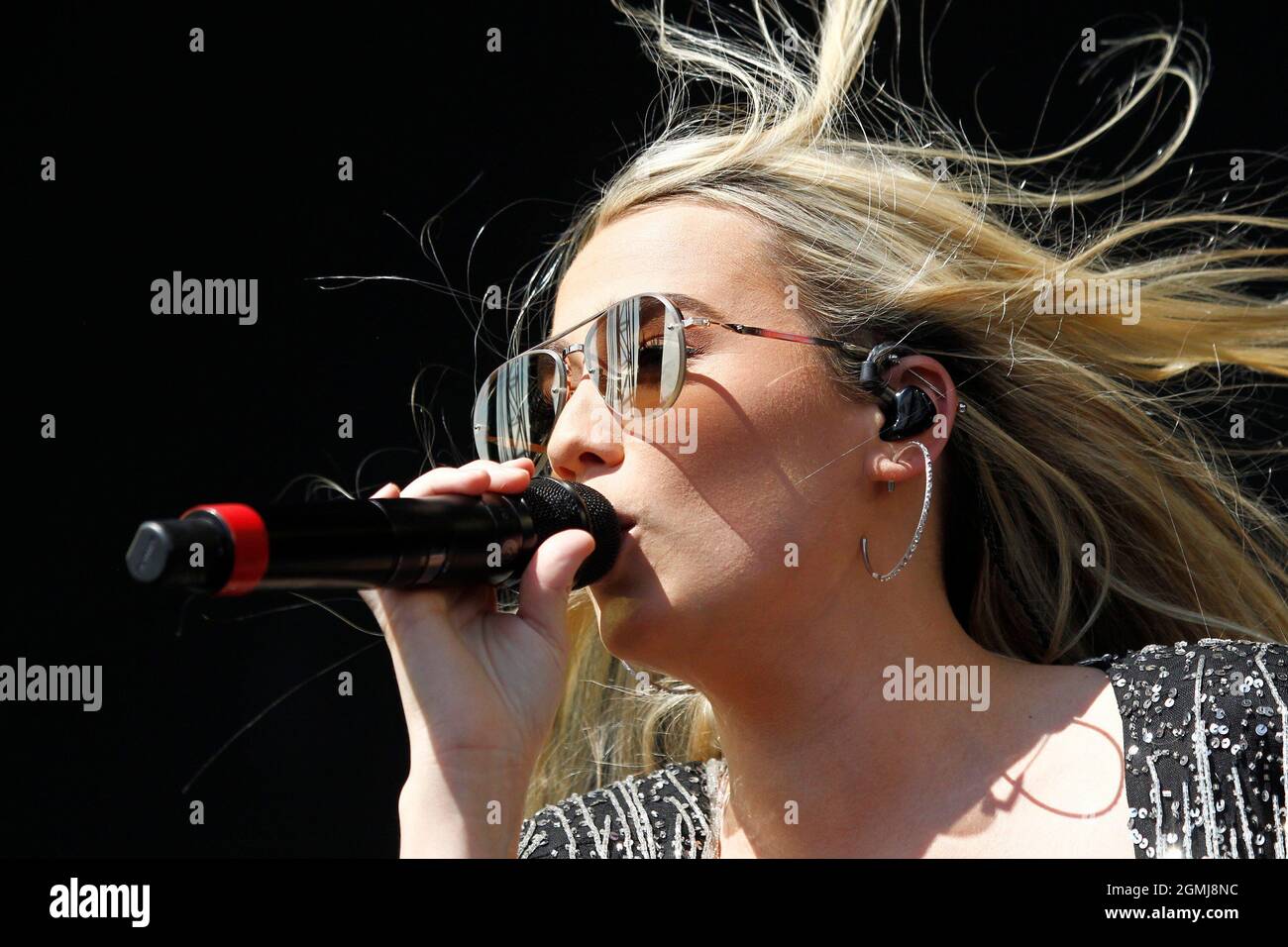Las Vegas, NV, USA. 18th Sep, 2021. Gabby Barrett on stage for 2021 ...