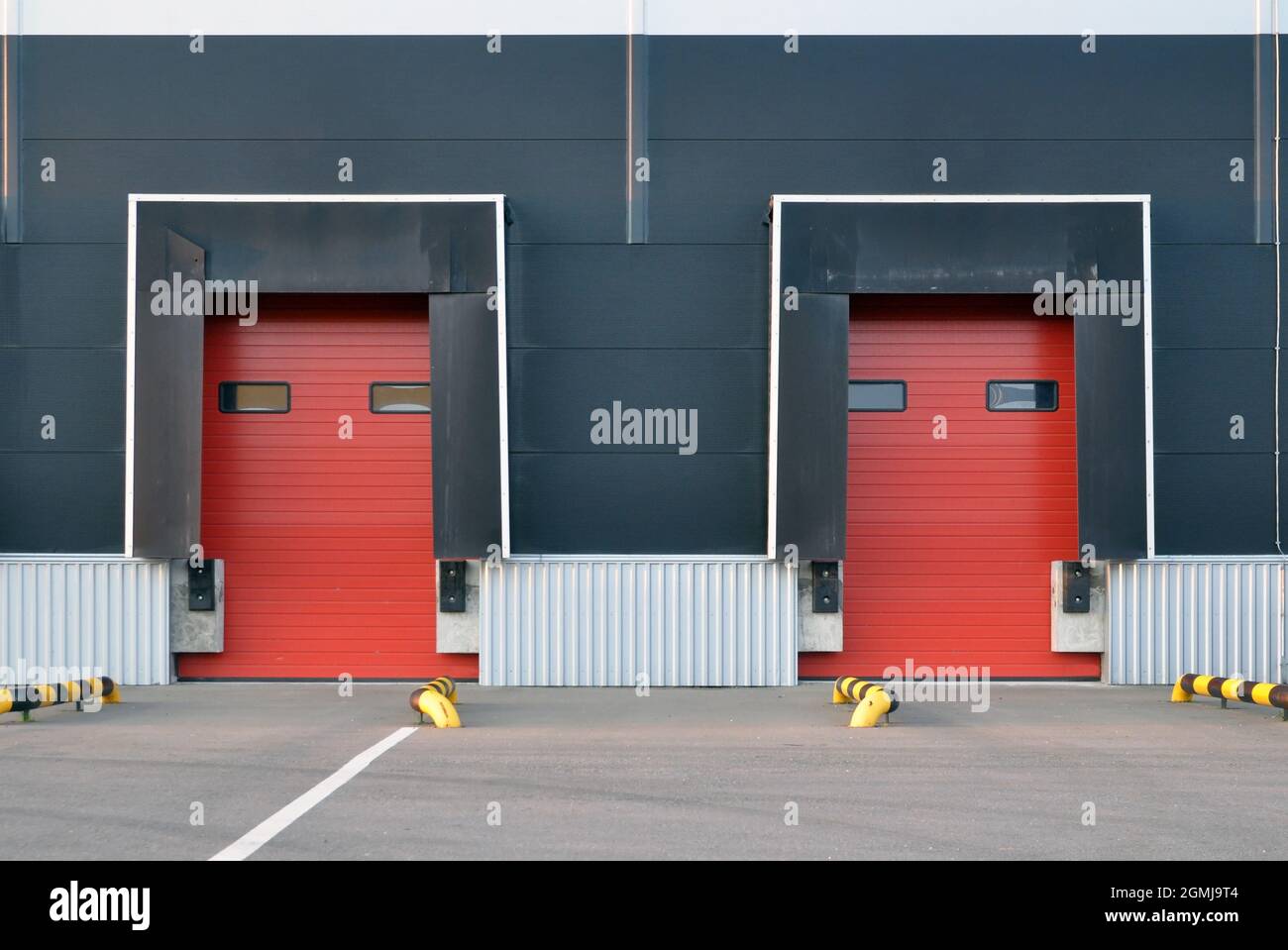Loading doors of a distribution warehouse for loading goods Stock Photo ...