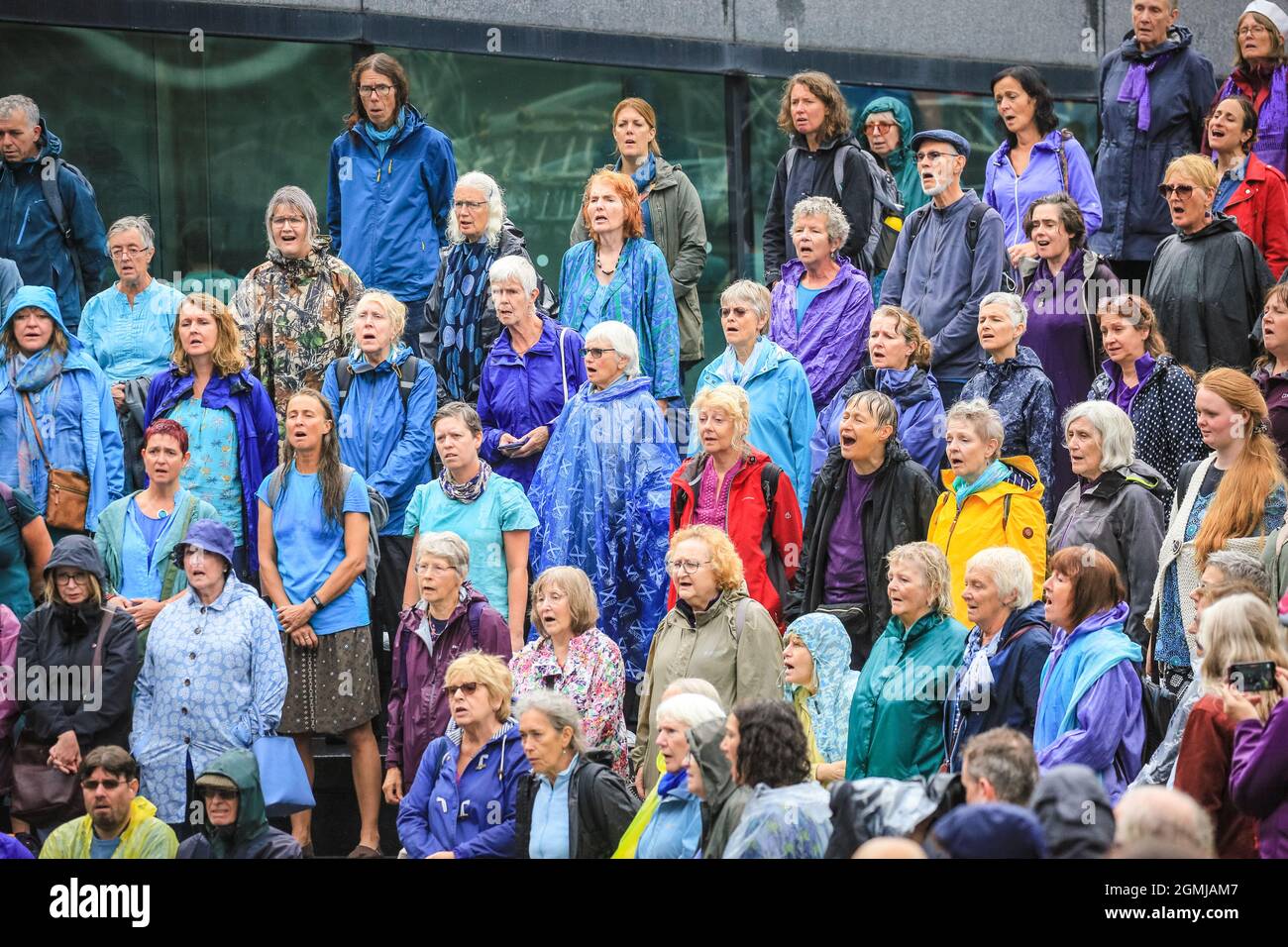 The Scoop, London, UK. 19th Sep, 2021. The singers perform for WaterAid ...