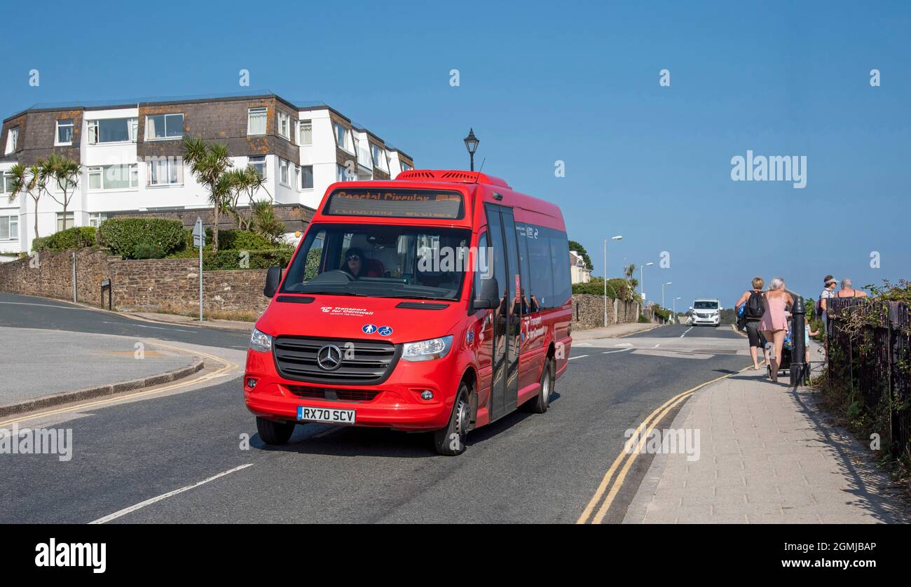 Mousehole bus hi-res stock photography and images - Alamy