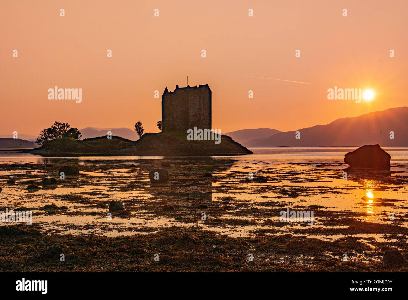 Castle Stalker susnet in Appin, Scotland Stock Photo - Alamy