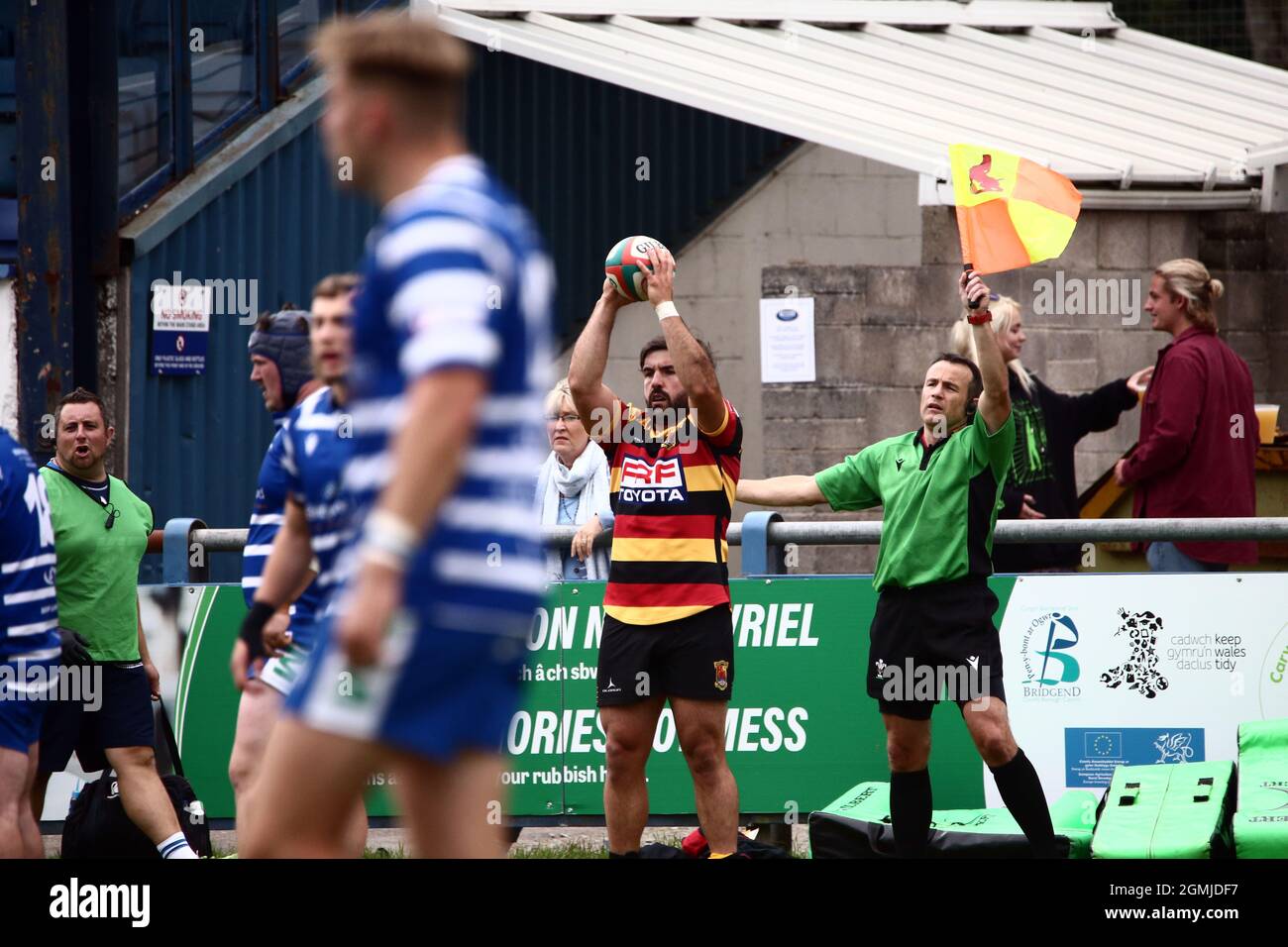 Bridgend ravens hi-res stock photography and images - Alamy