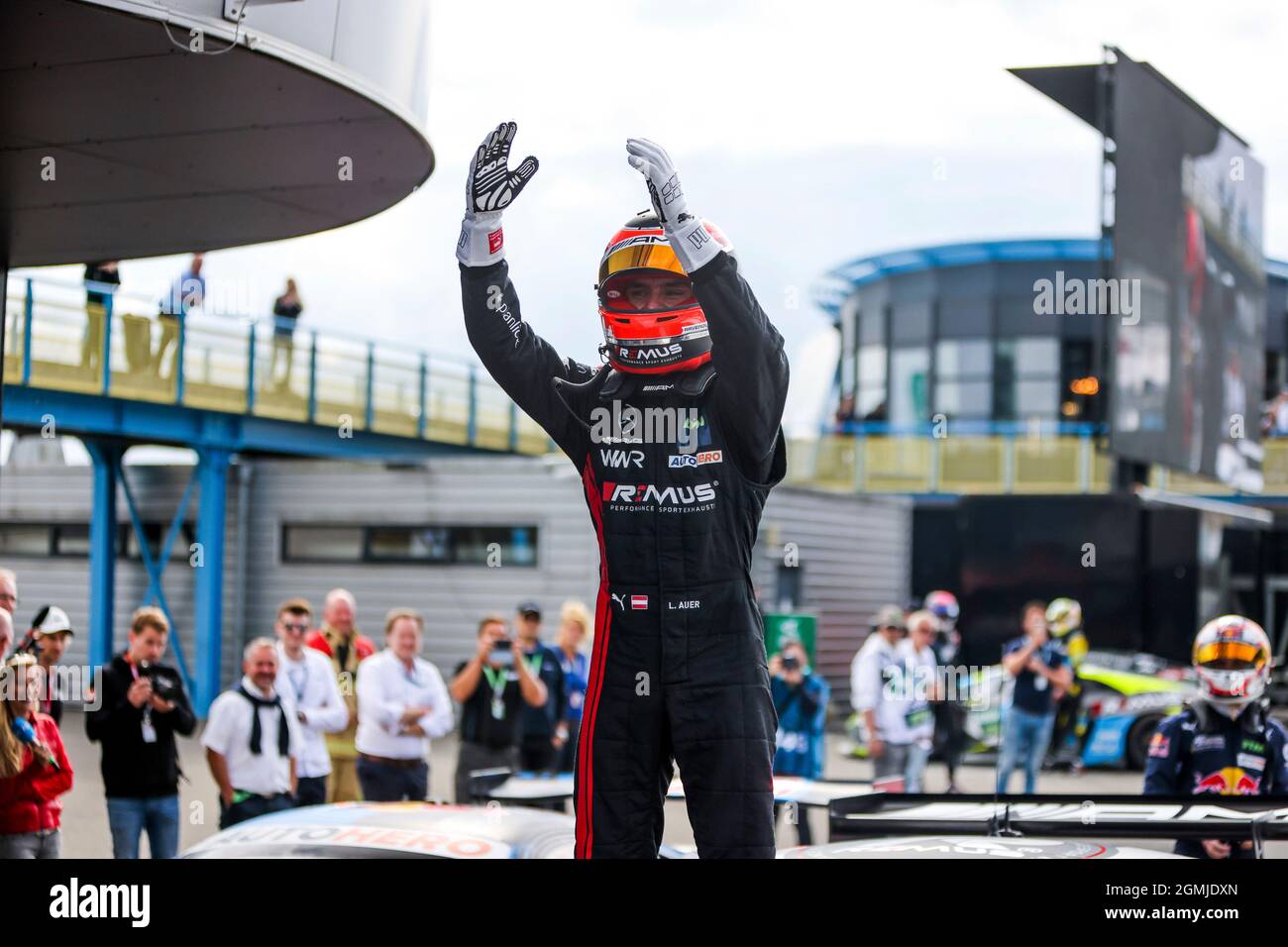 Assen: DTM TT Circuit Assen 2021, (Photo by Hoch Zwei) 22 Lucas Auer ...