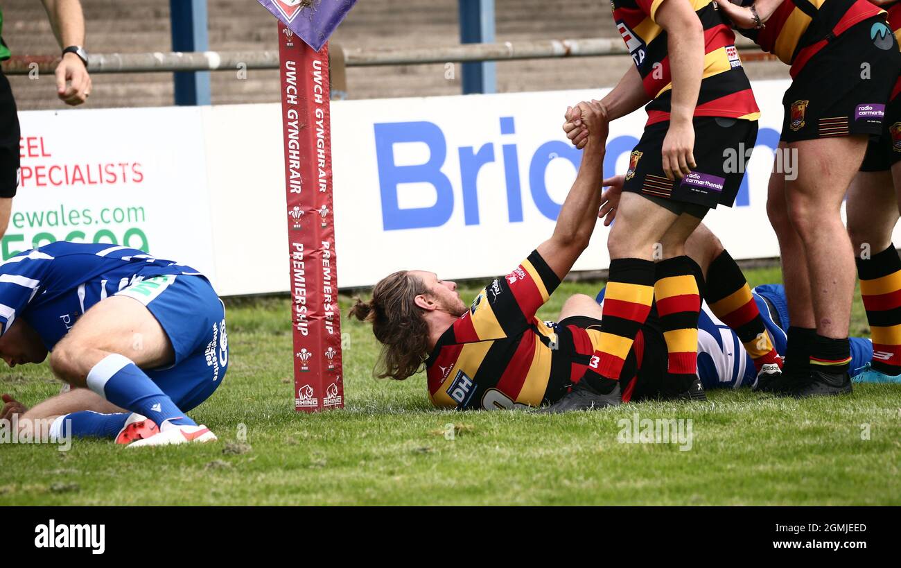 Bridgend Ravens RFC v Carmarthen Quins RFC Stock Photo - Alamy