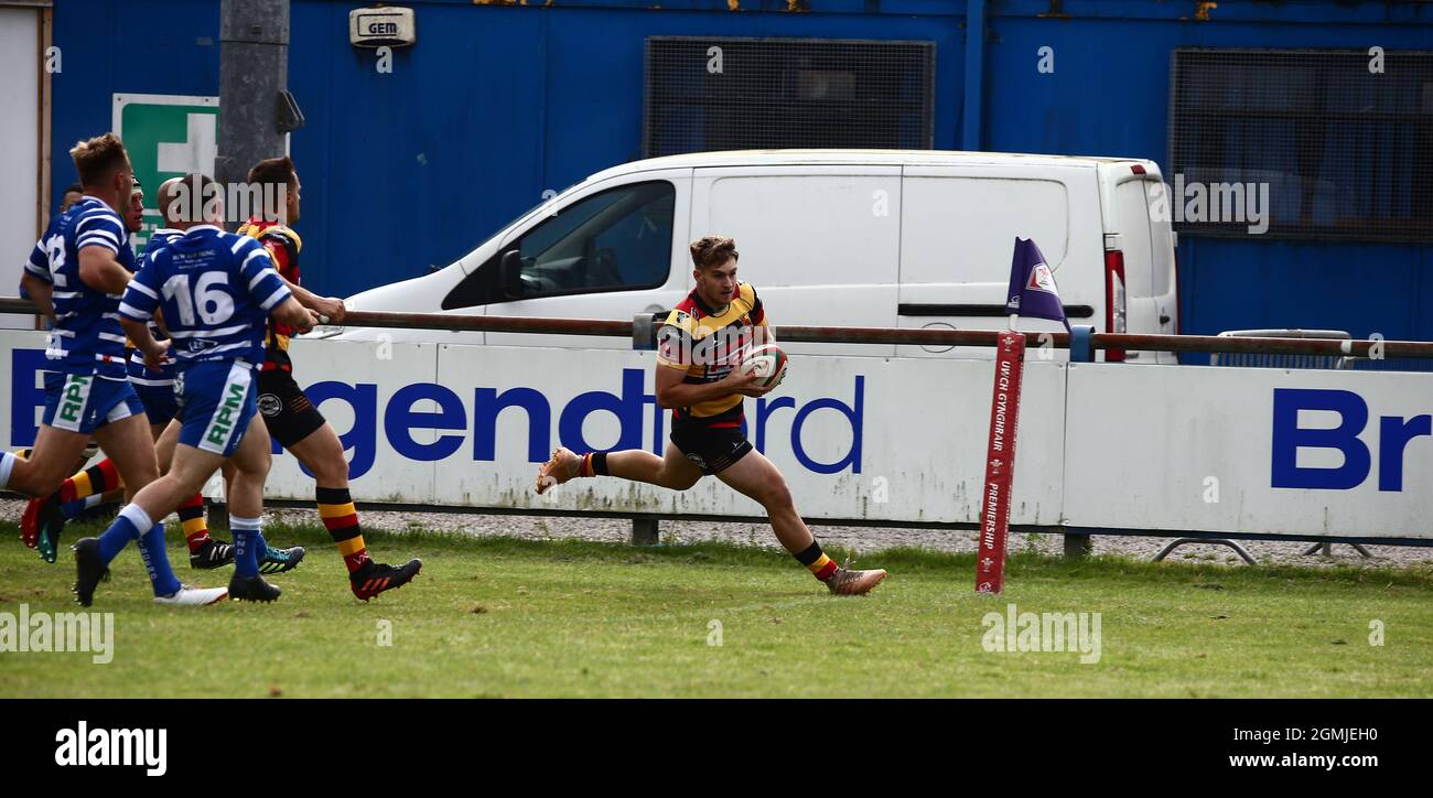 Bridgend ravens hi-res stock photography and images - Alamy