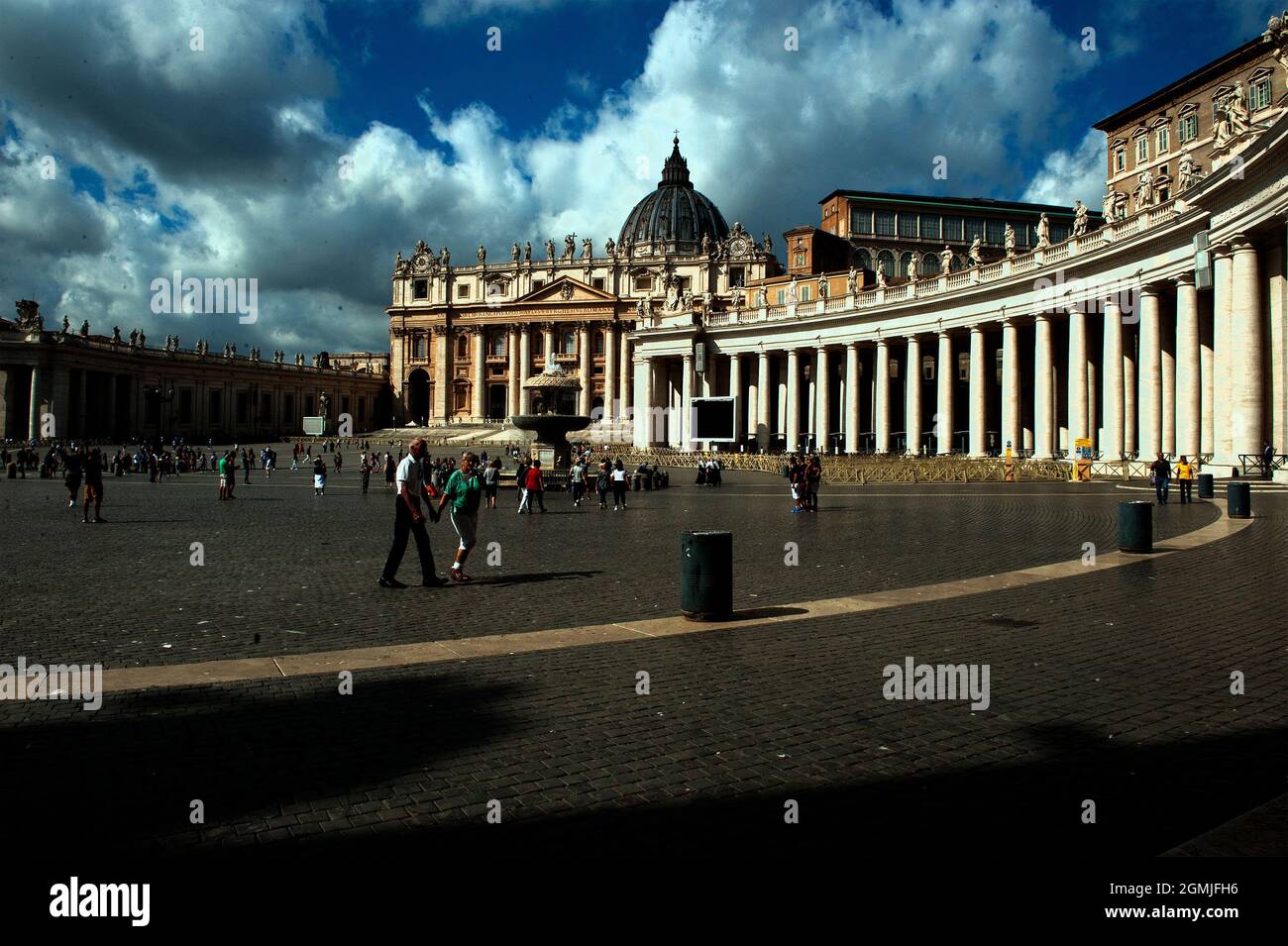 Italy, Rome, Vatican,21/09/19. Faithful attend the Angelus noon prayer ...