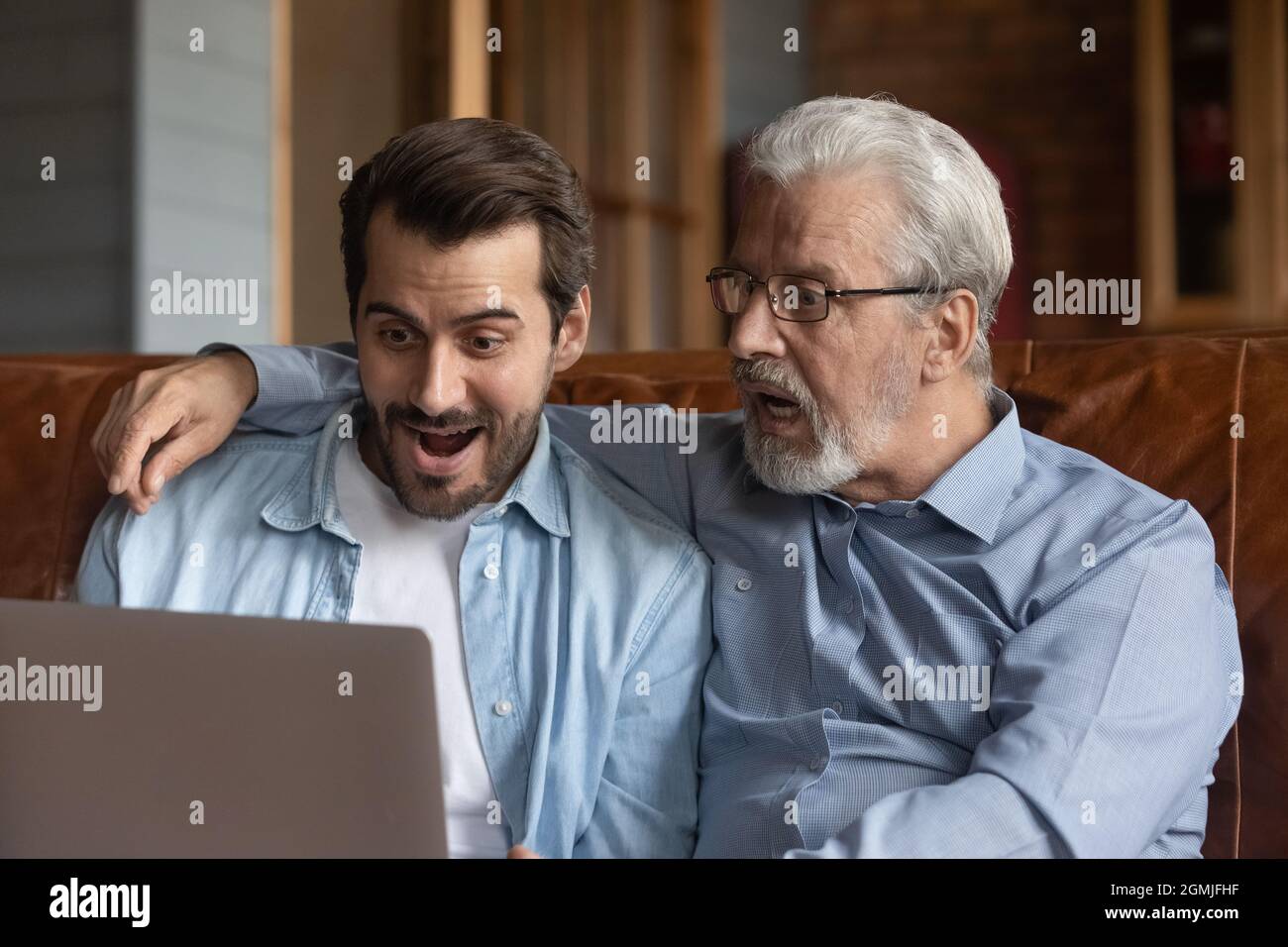 Two generations hi-res stock photography and images - Alamy