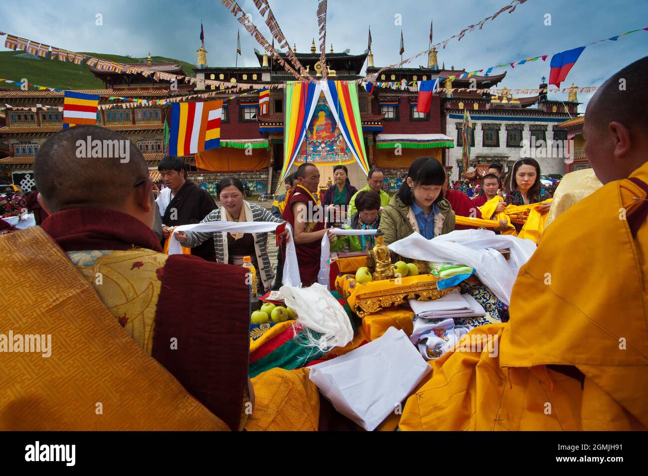 Sakyapa hi-res stock photography and images - Alamy