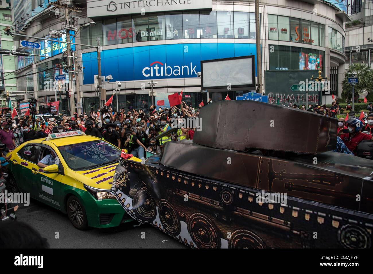 Mock up tank hi-res stock photography and images - Alamy