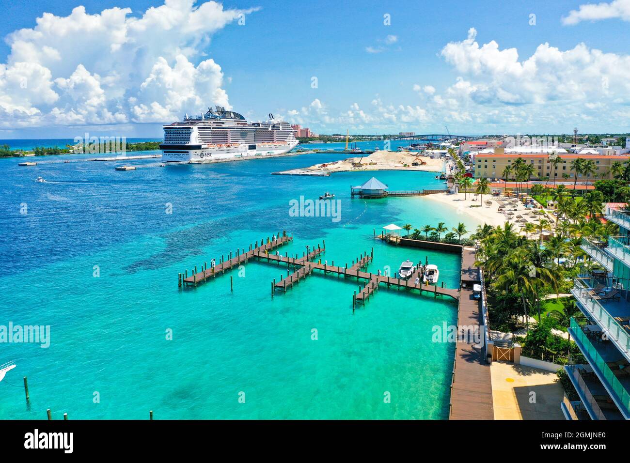 Beautiful Summer in Nassau, Bahamas (Photo Credit: Marty Jean-Louis ...