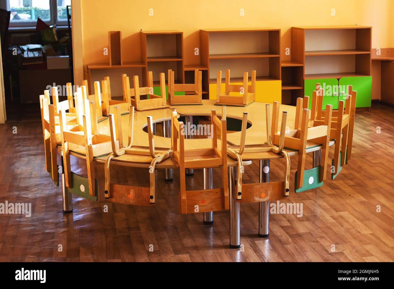 Kindergarten Round Table