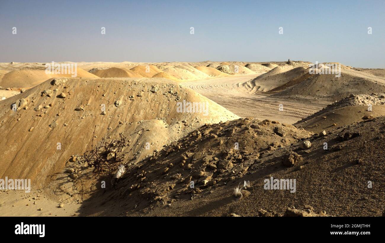 sand dunes in the desert, Suez canal, Egypt Stock Photo - Alamy