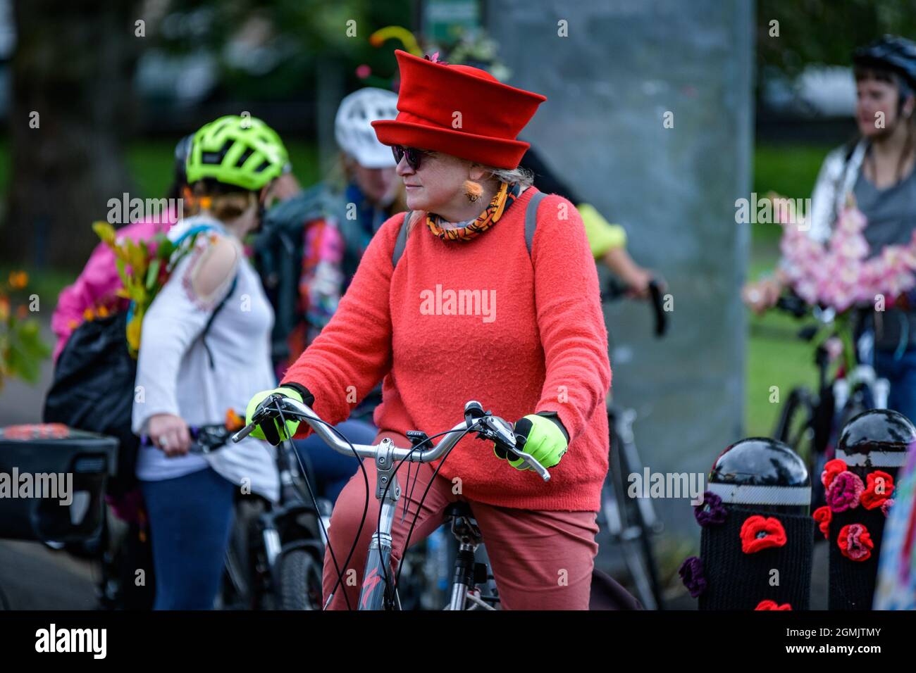 Edinburgh, Scotland. Sunday 19 September 2021. Participants at the ...
