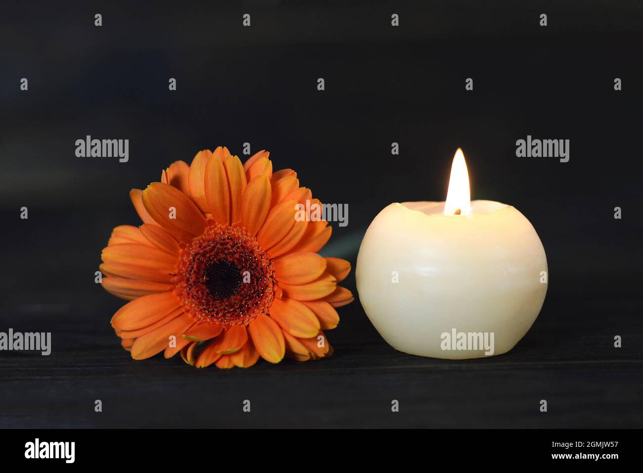 Sympathy flower background hi-res stock photography and images - Alamy