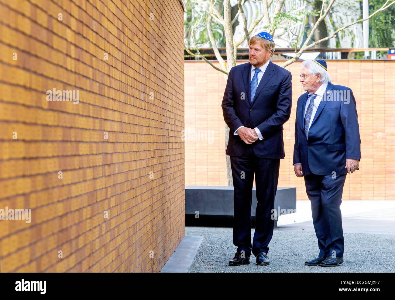 King Willem-Alexander of the Netherlands reveals National Holocaust ...