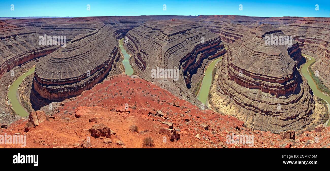 Panoramic View of the Goosenecks on the San Juan river in Goosenecks ...