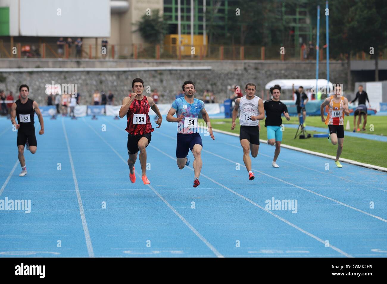 100 cup challenge hi-res stock photography and images - Alamy