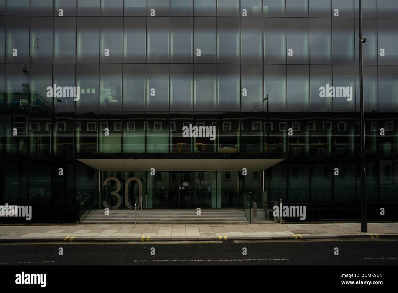 London Office Block Stock Photo - Alamy