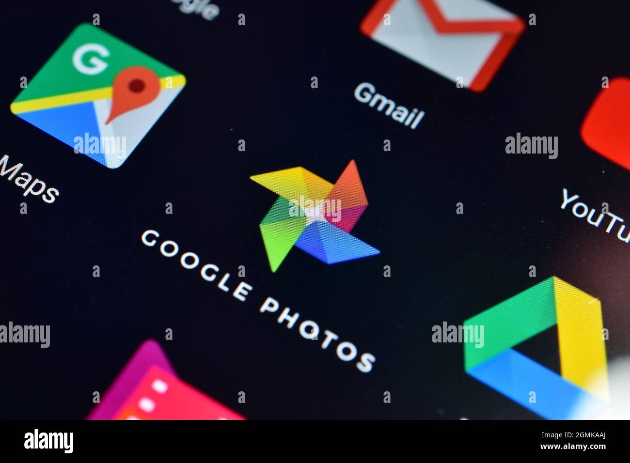 Google applications hi-res stock photography and images - Alamy