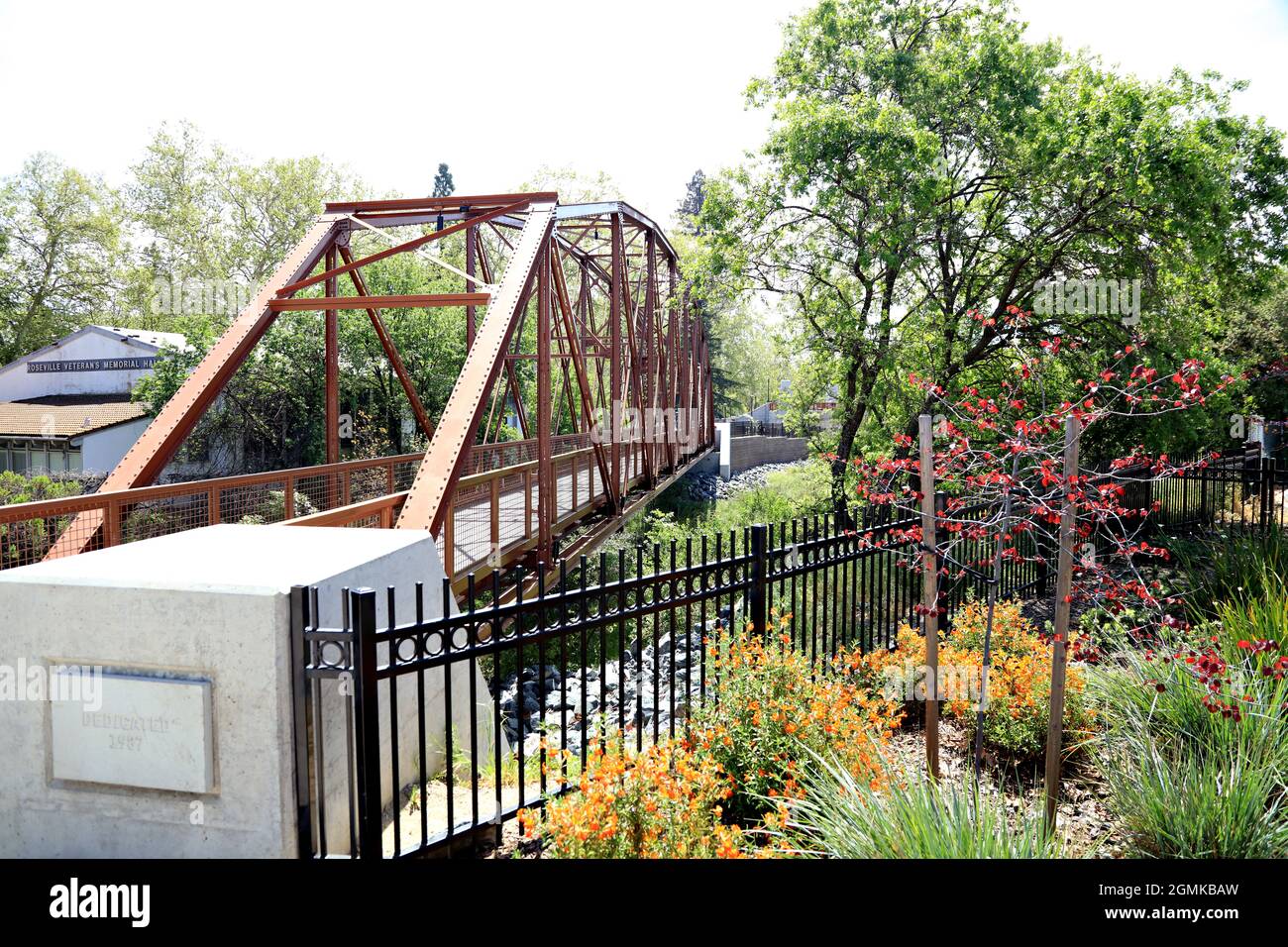 Roseville bridge hi-res stock photography and images - Alamy