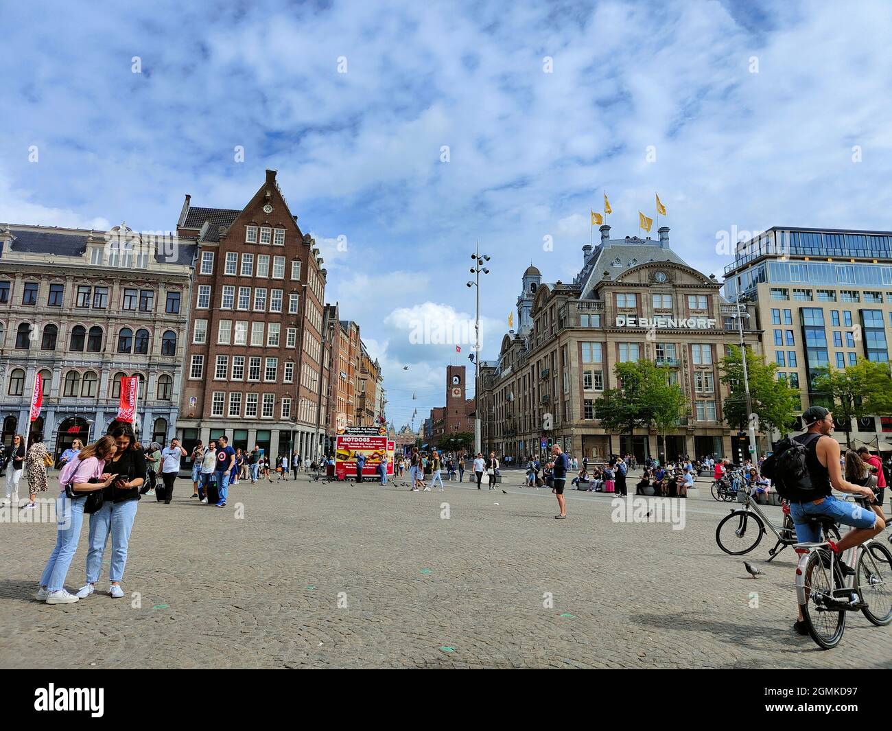 Town hall dam square hi-res stock photography and images - Alamy