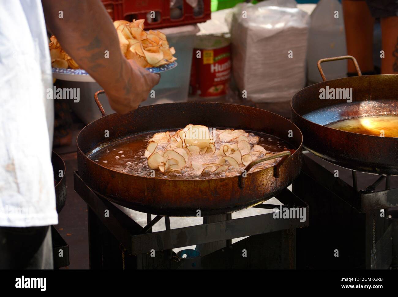 Food booth at festival hi-res stock photography and images - Alamy