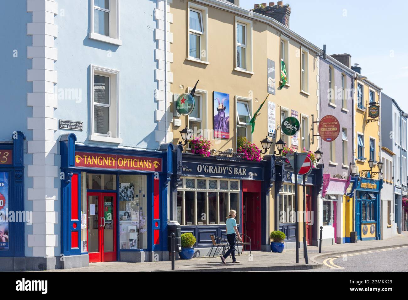 County kerry killorglin town bridge hi-res stock photography and images ...