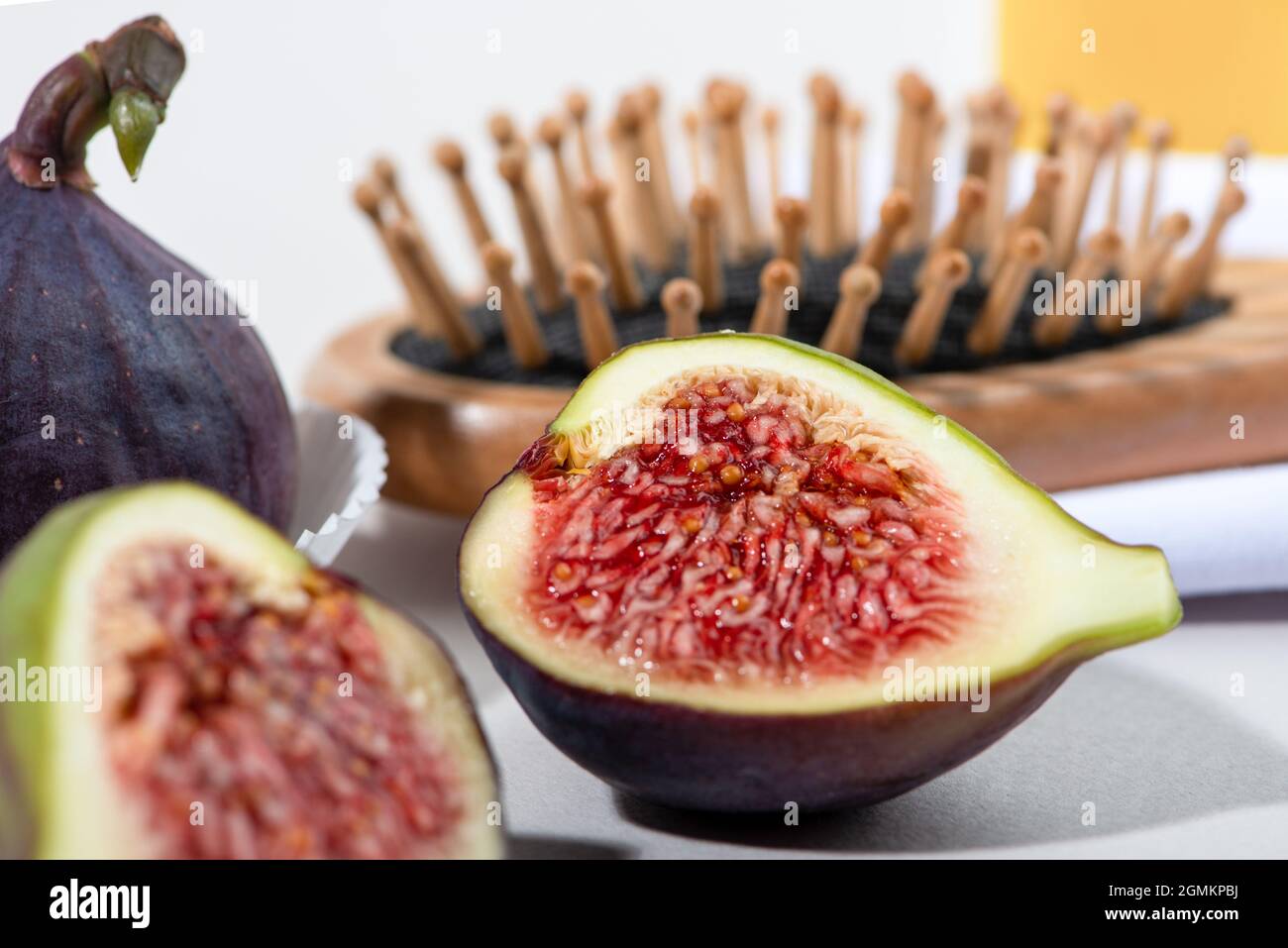 Fig spa fruit hi-res stock photography and images - Alamy