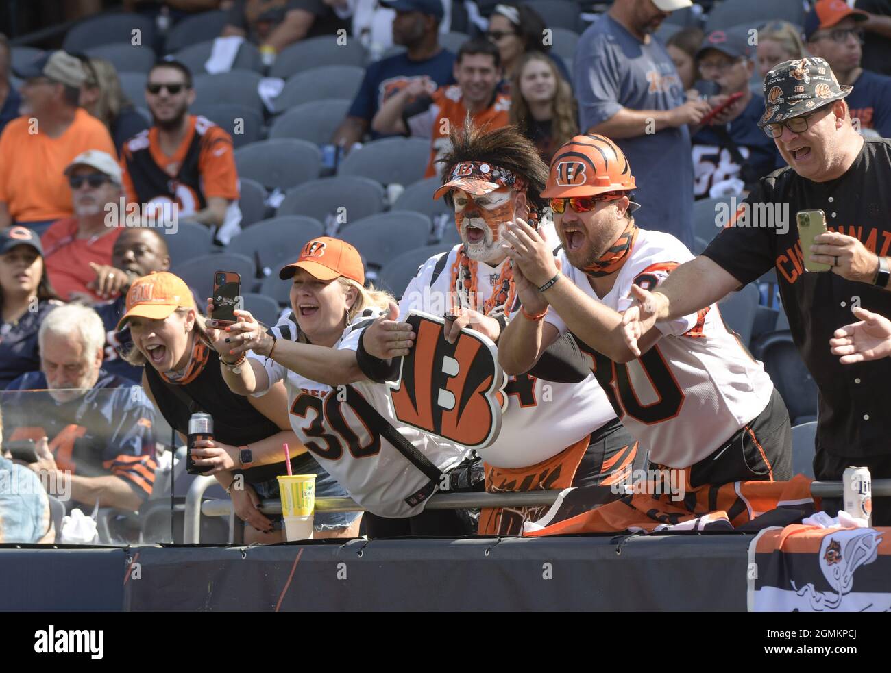 Chicago, United States. 19th Sep, 2021. Cincinnati Bengals fans cheer ...