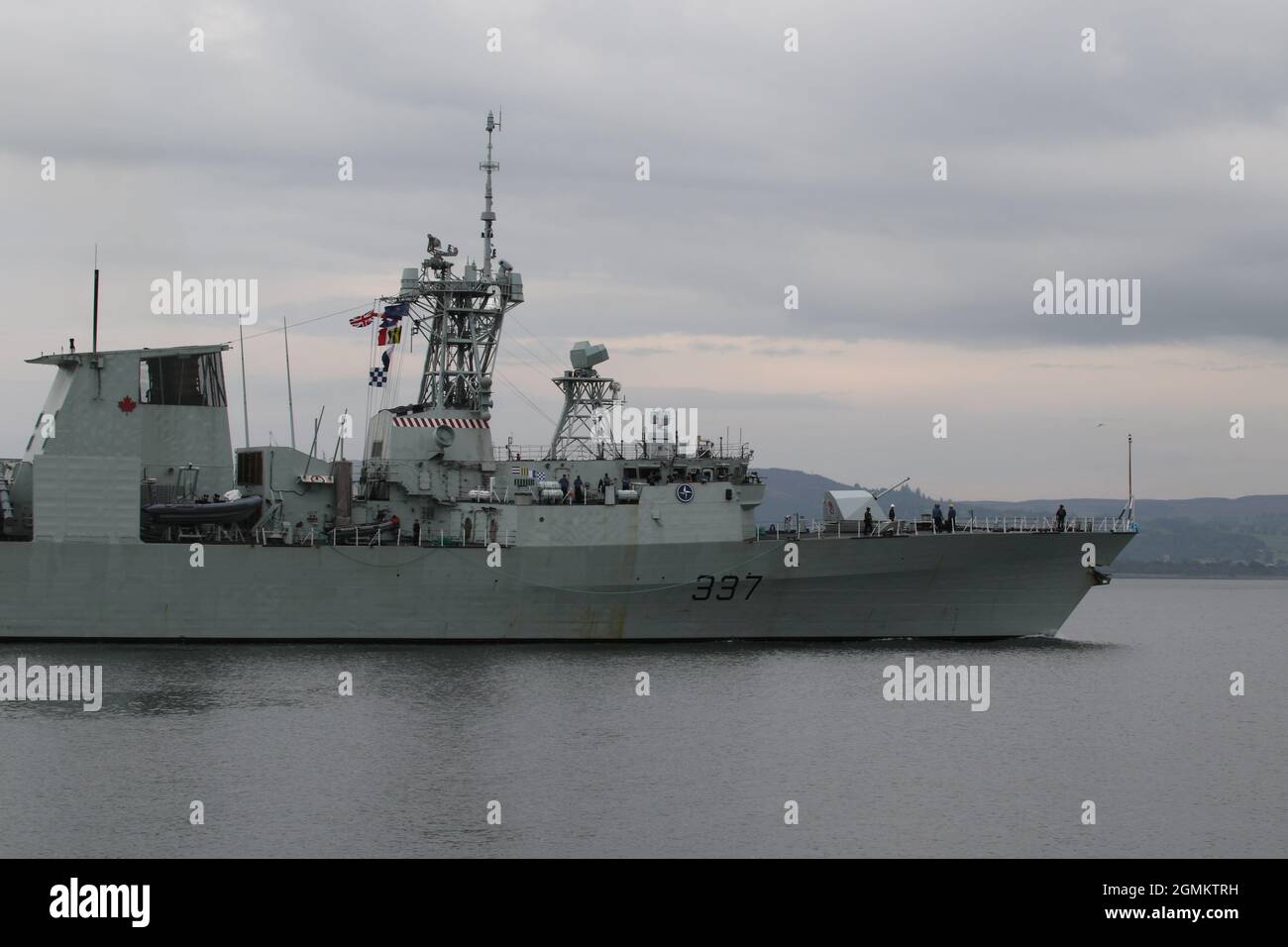 HMCS Fredericton (FFH-337), a Halifax-class (or City-class) frigate of ...