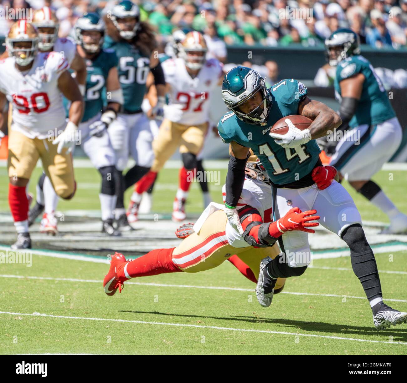 Kenneth gainwell eagles hi-res stock photography and images - Alamy