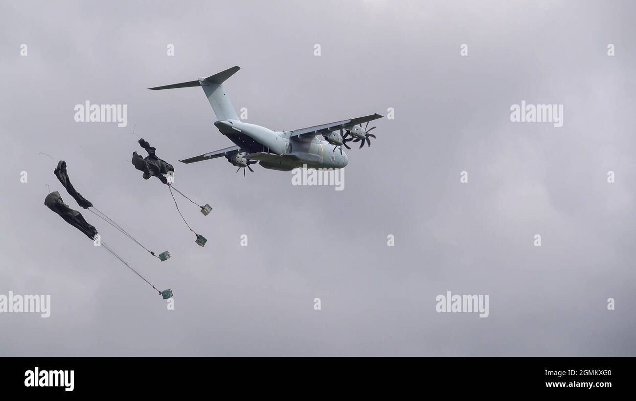 ZM401 RAF Royal Air Force Airbus A400M Atlas military cargo plane on a ...