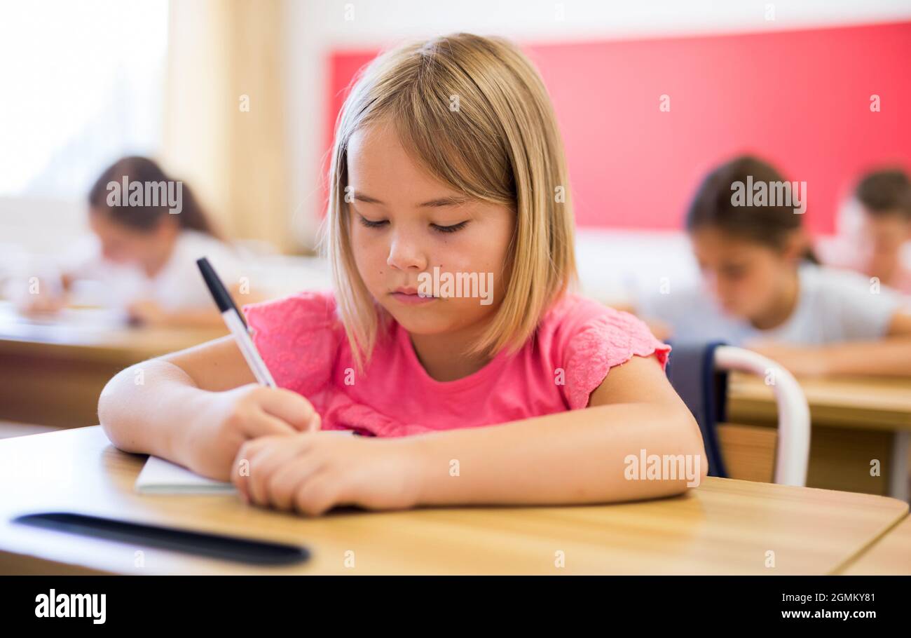Italian children classroom hi-res stock photography and images - Alamy