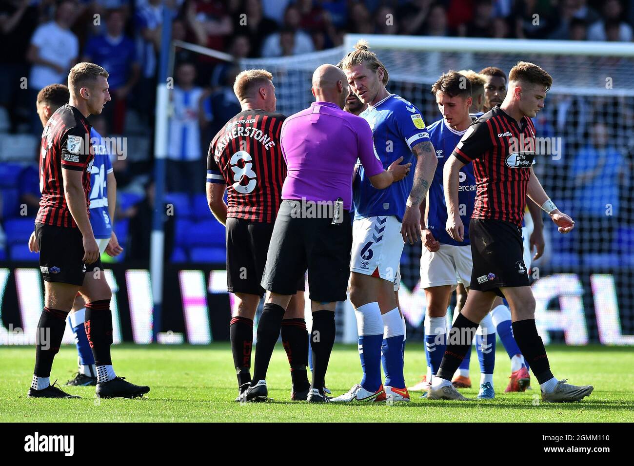 Charles breakspear referee hi-res stock photography and images - Alamy