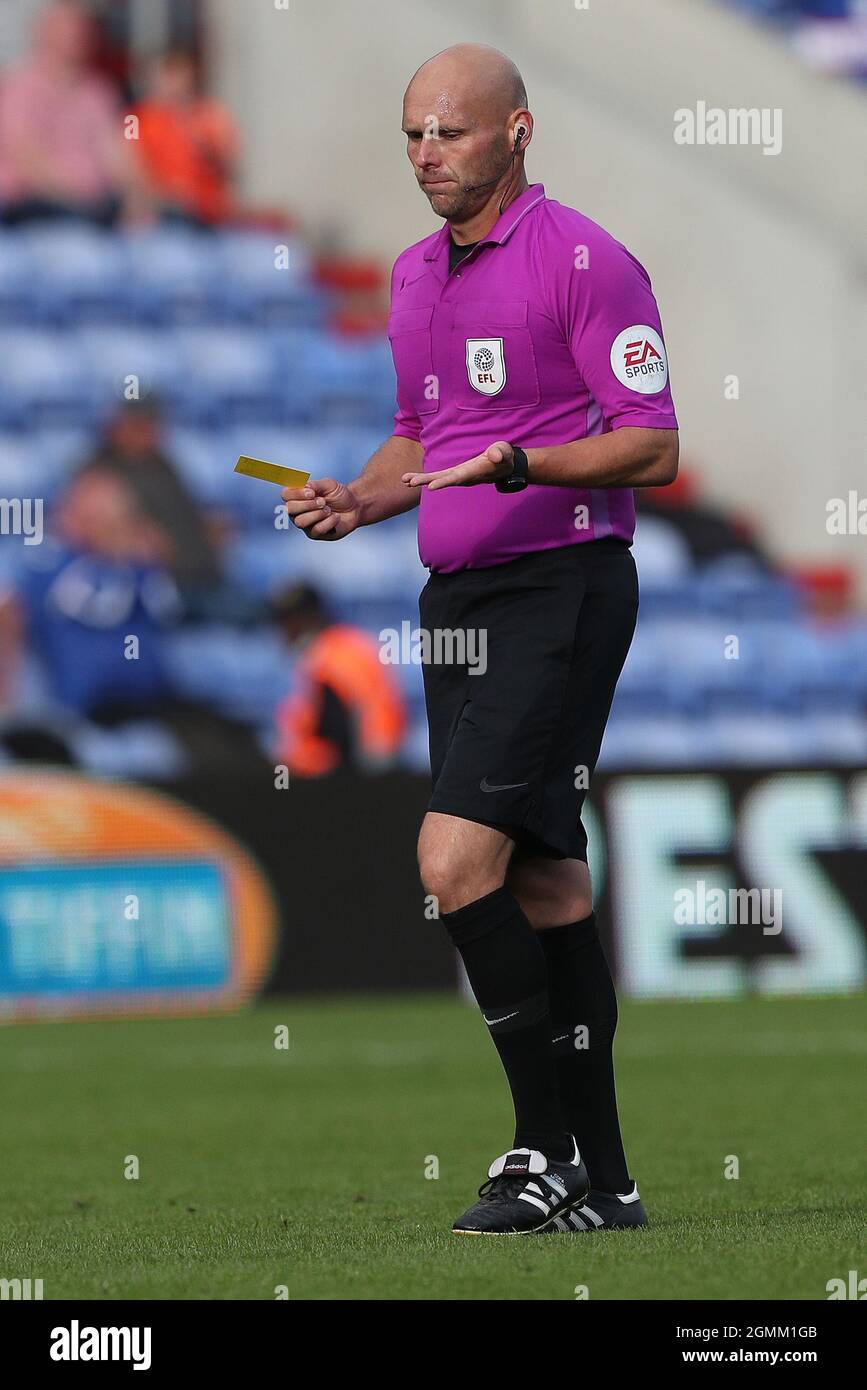 Match referee charles breakspear hi-res stock photography and images ...