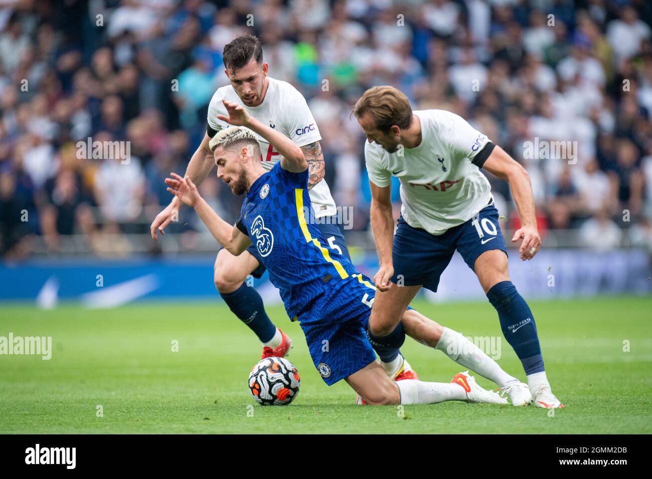 Pierre-Emile Højbjerg, Harry Kane, Jorginho during the Premier League ...