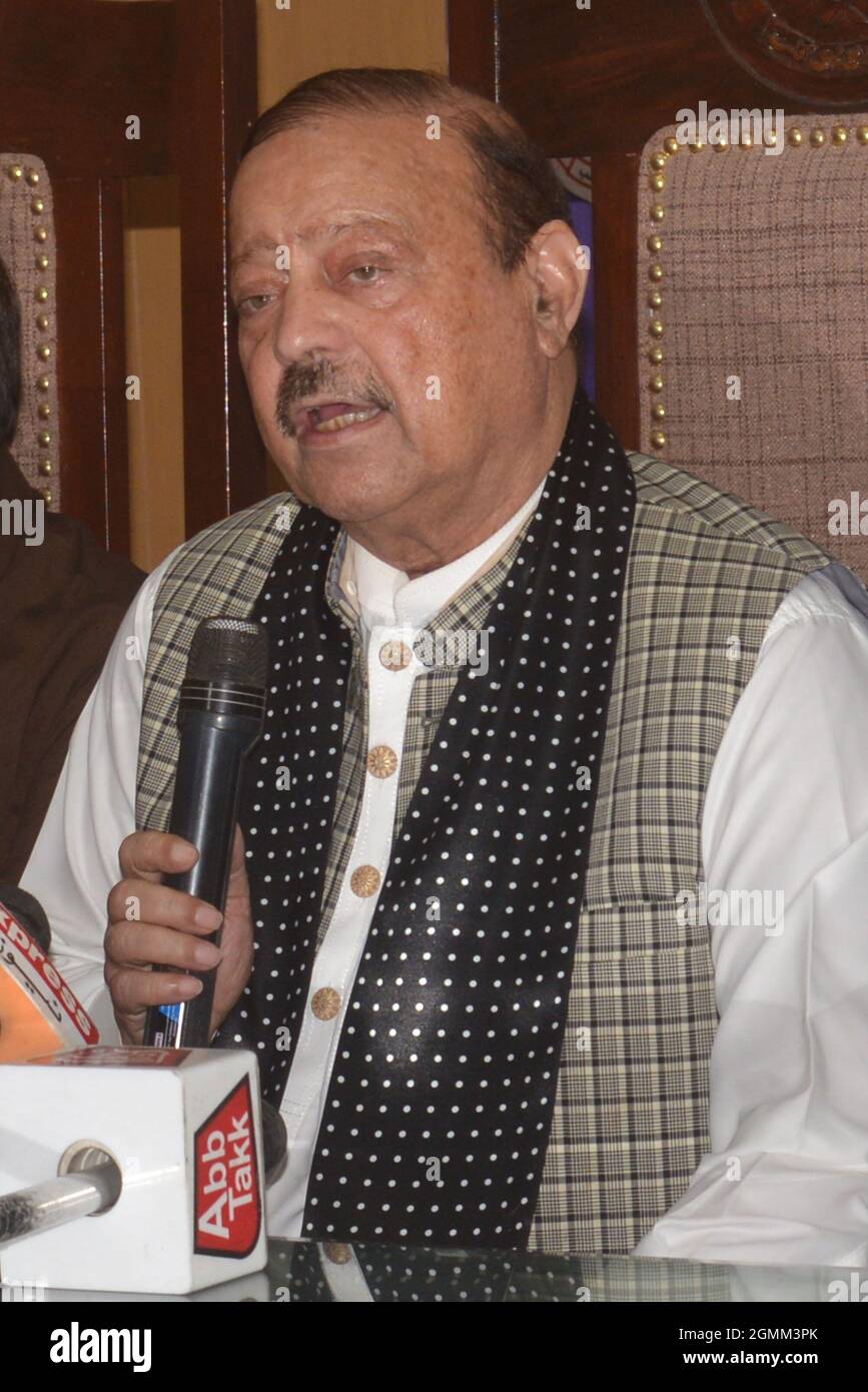 Barrister sultan mehmood hi-res stock photography and images - Alamy