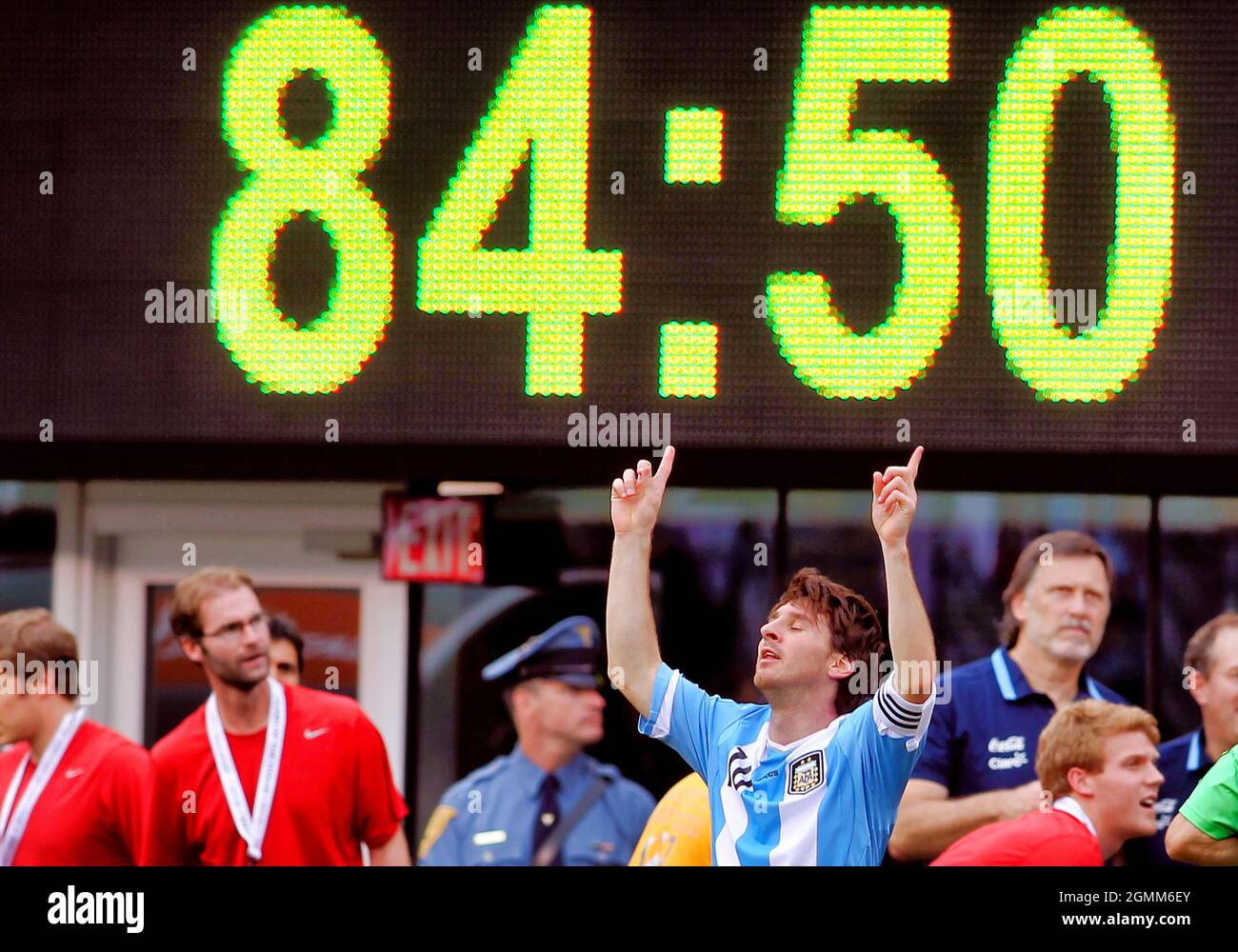 Lionel messi psg goal hi-res stock photography and images - Alamy