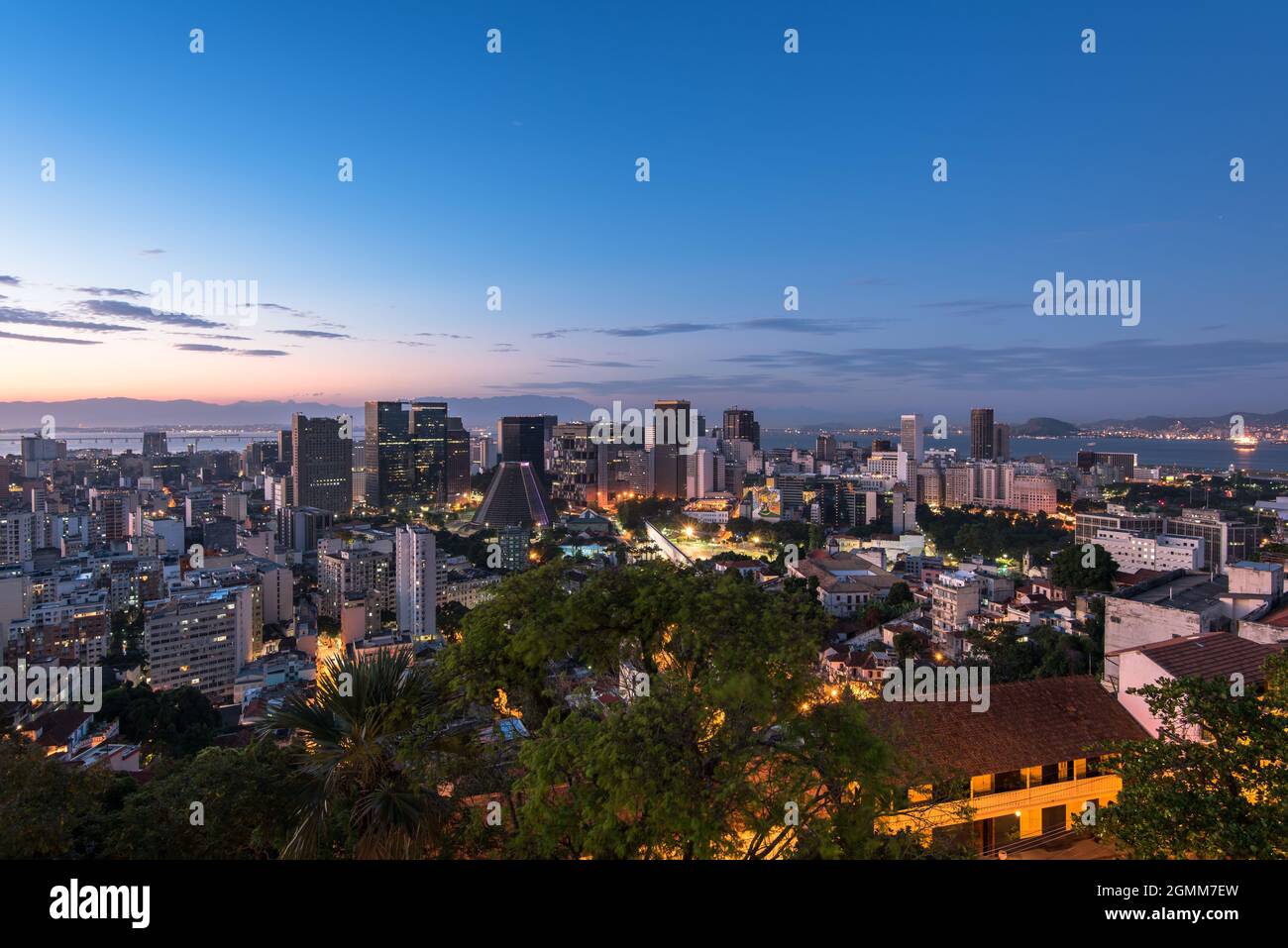 Rio de janeiro night hi-res stock photography and images - Alamy